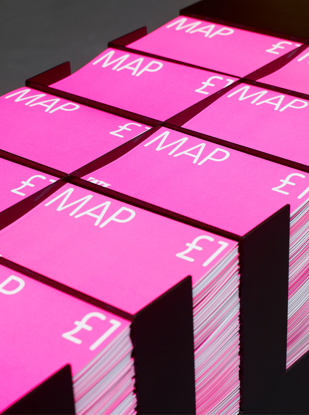 Tate Modern – Visitor map and dispenser – Cartlidge Levene