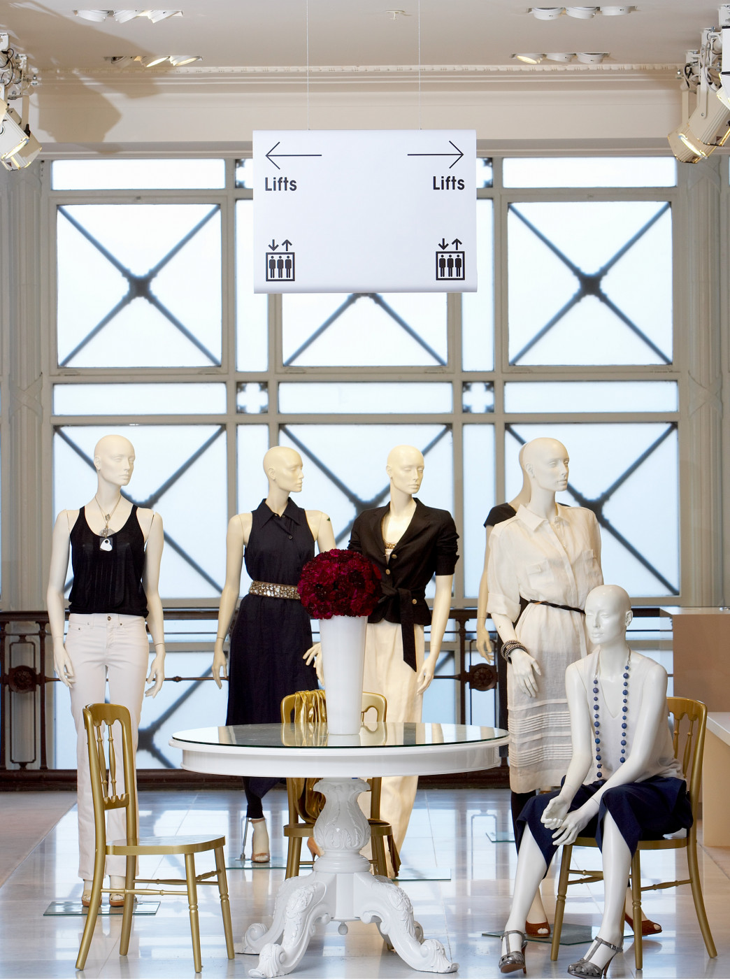 Selfridges & Co – Oxford Street store wayfinding & signage – Cartlidge ...