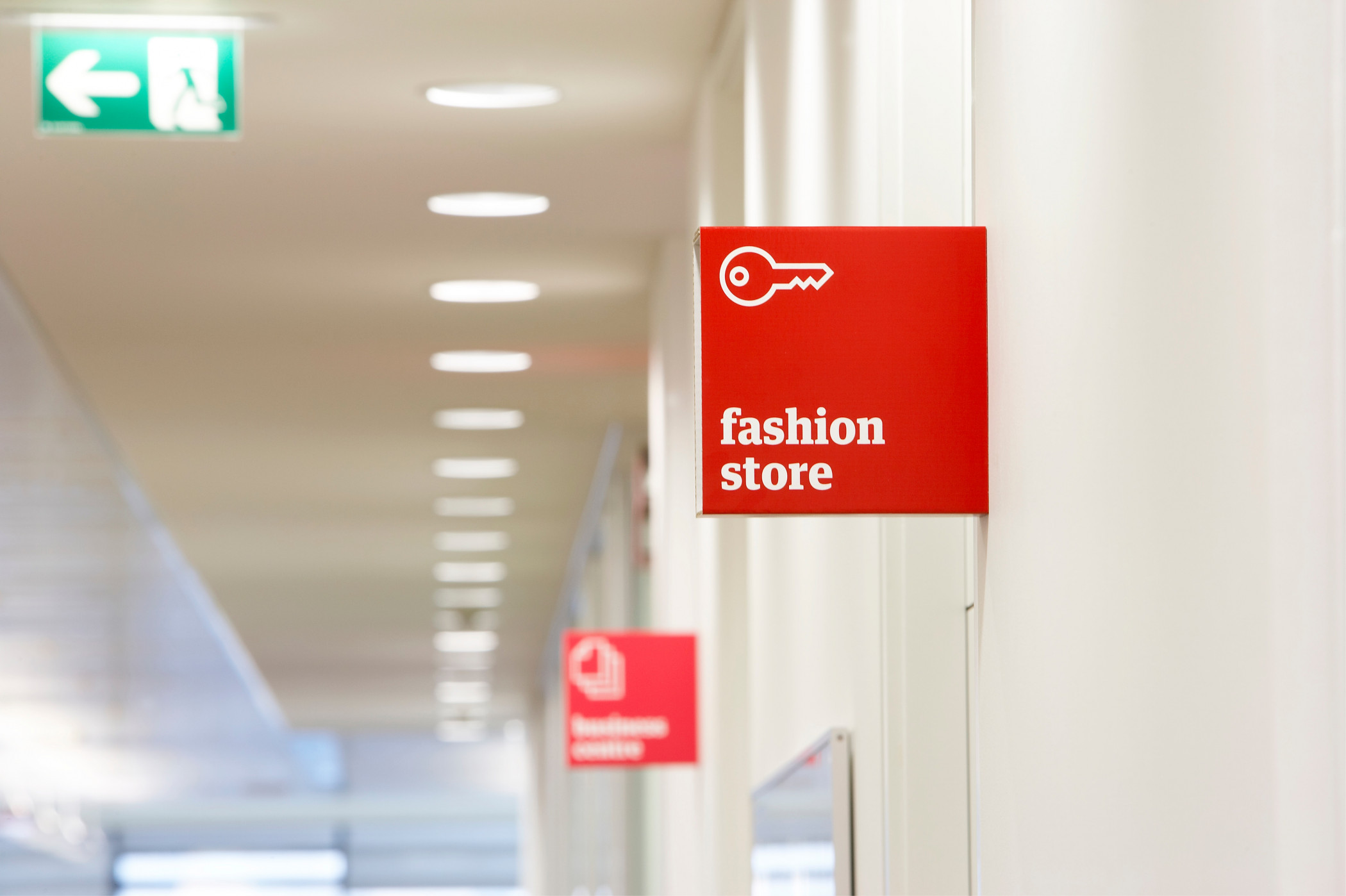 Guardian News and Media – Kings Place offices wayfinding & signage ...