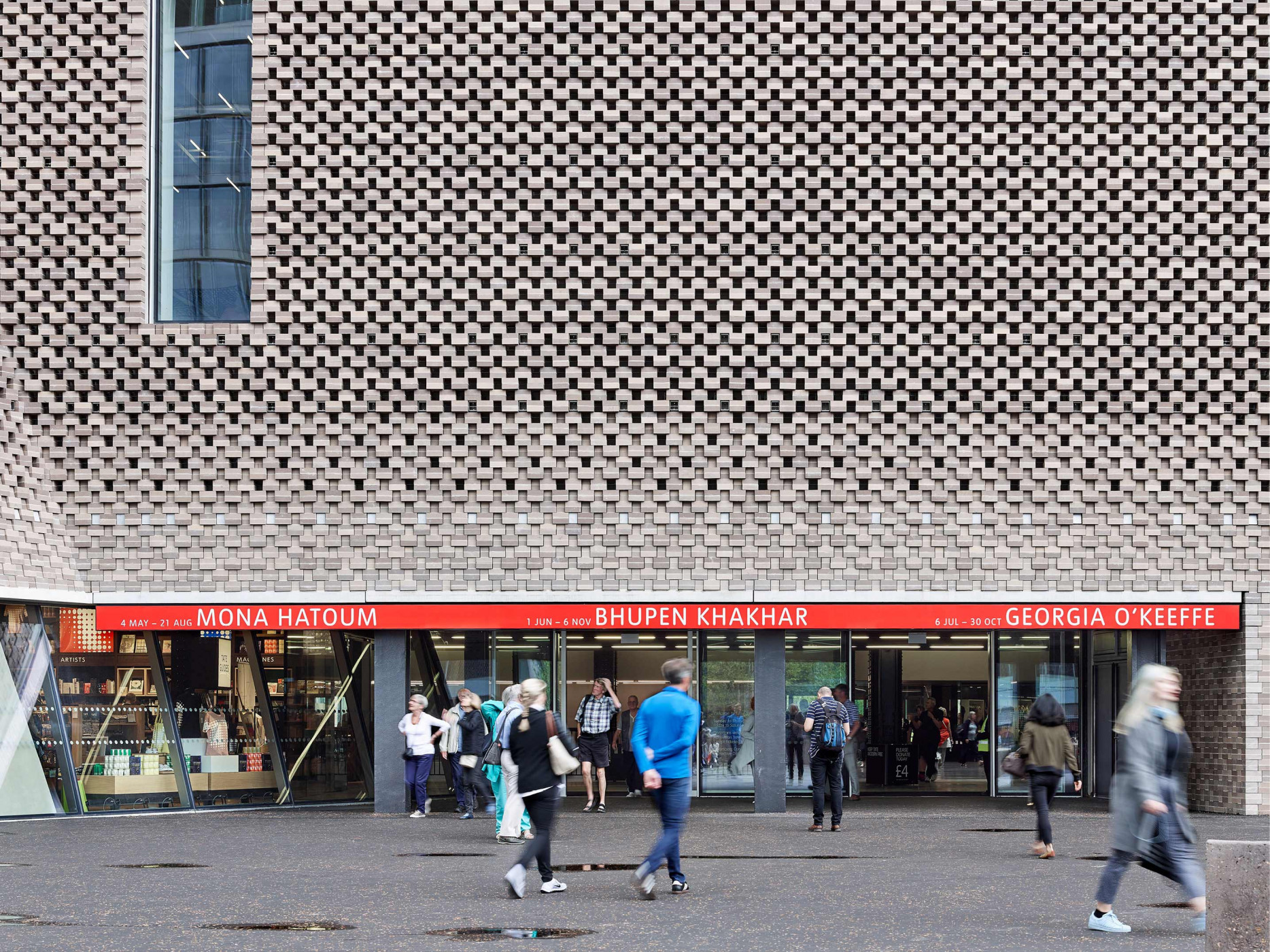 Tate Modern – Wayfinding and signage – Cartlidge Levene