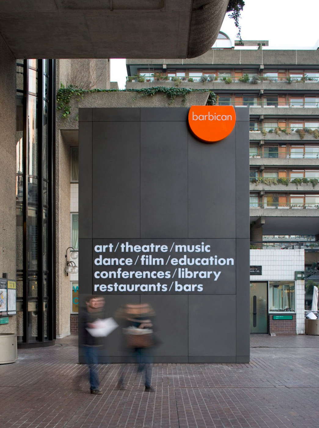 Barbican Arts Centre – Wayfinding & signage – Cartlidge Levene